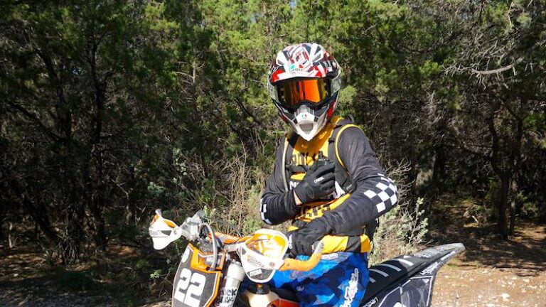 3 Best Dirt Bike Radio Options for Trails and Single Track