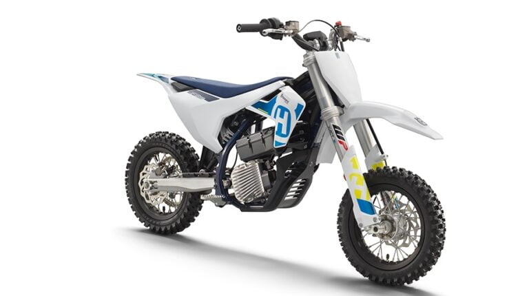 Dirt Bikes for 7-Year-Olds: How to Choose the Right One